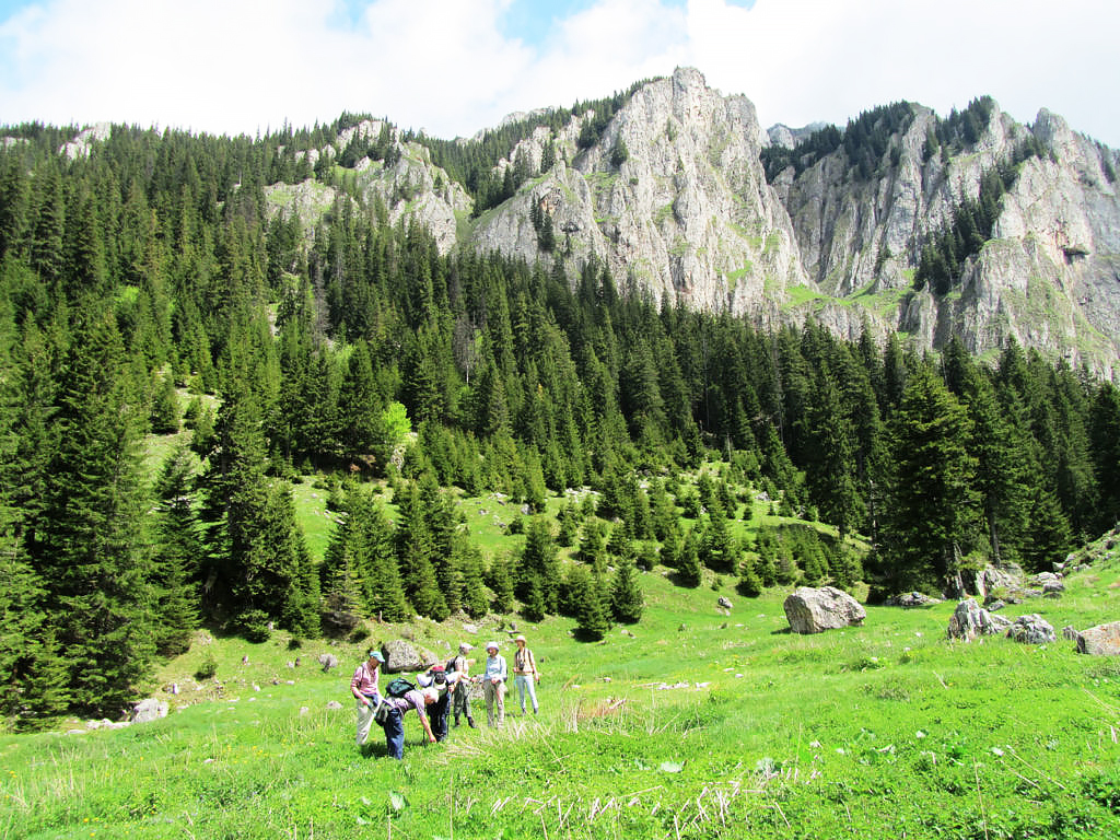 3 Days Hike in the Romanian Alps | BookTes